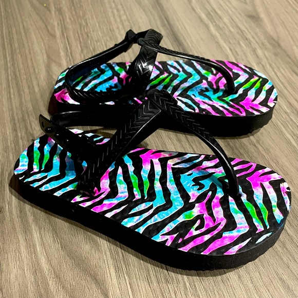 Time and Tru | Shoes | Zebra Print Sandals Nwot 78 Sizegirls | Poshmark